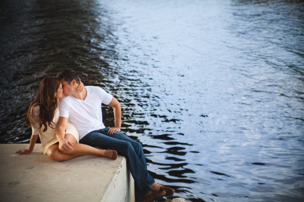 Amanda + Garrett. Engaged » Carolyn Allen Photography